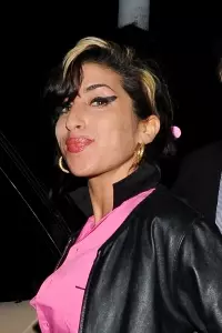 Amy Winehouse tussag edilmezinden ozal