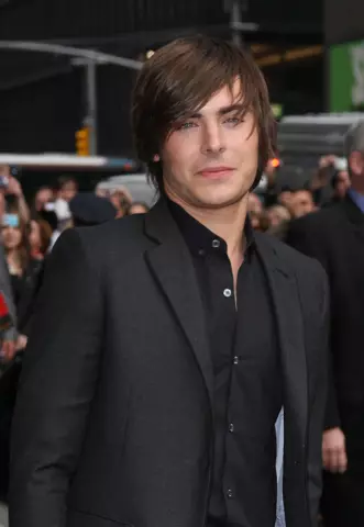 Zac Efron pachiwonetsero choyamba cha 17 Again