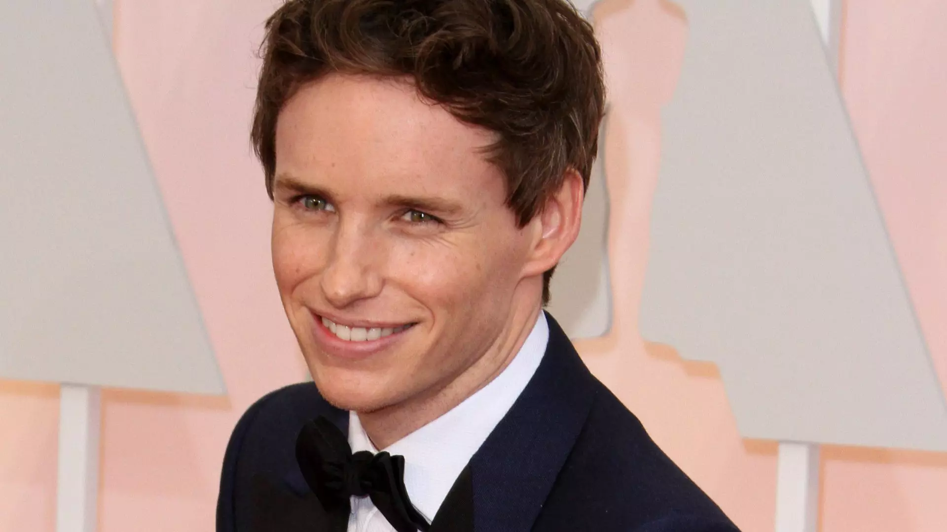 Eddie Redmayne interpreta a unha muller transgénero en The Danish Girl