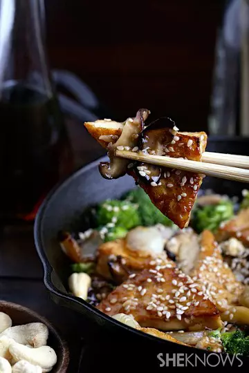 Tofu de anacardo doce e pegajoso|