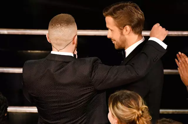 Awkward Hug Gosling Timberlake Oscars