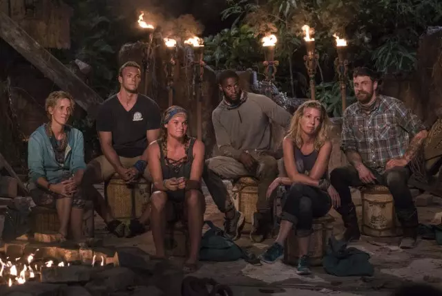 sankarit-heimo-ensimmäisenä-heimoneuvoston-survivor-heroes-vs-healers-vs-hustlers-season-35-cbs