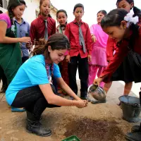 Selena Gomez Nepal UNICEF 1