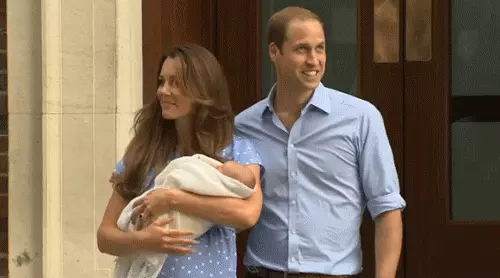 Bébé royal agitant