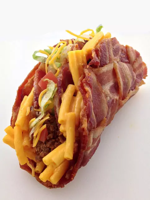 Bacon e entsoeng ka mekato e 'meli le chisi e loha taco