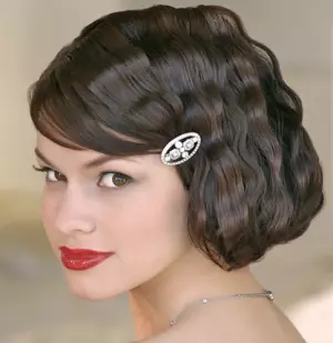 Vintage luv luv hairstyle