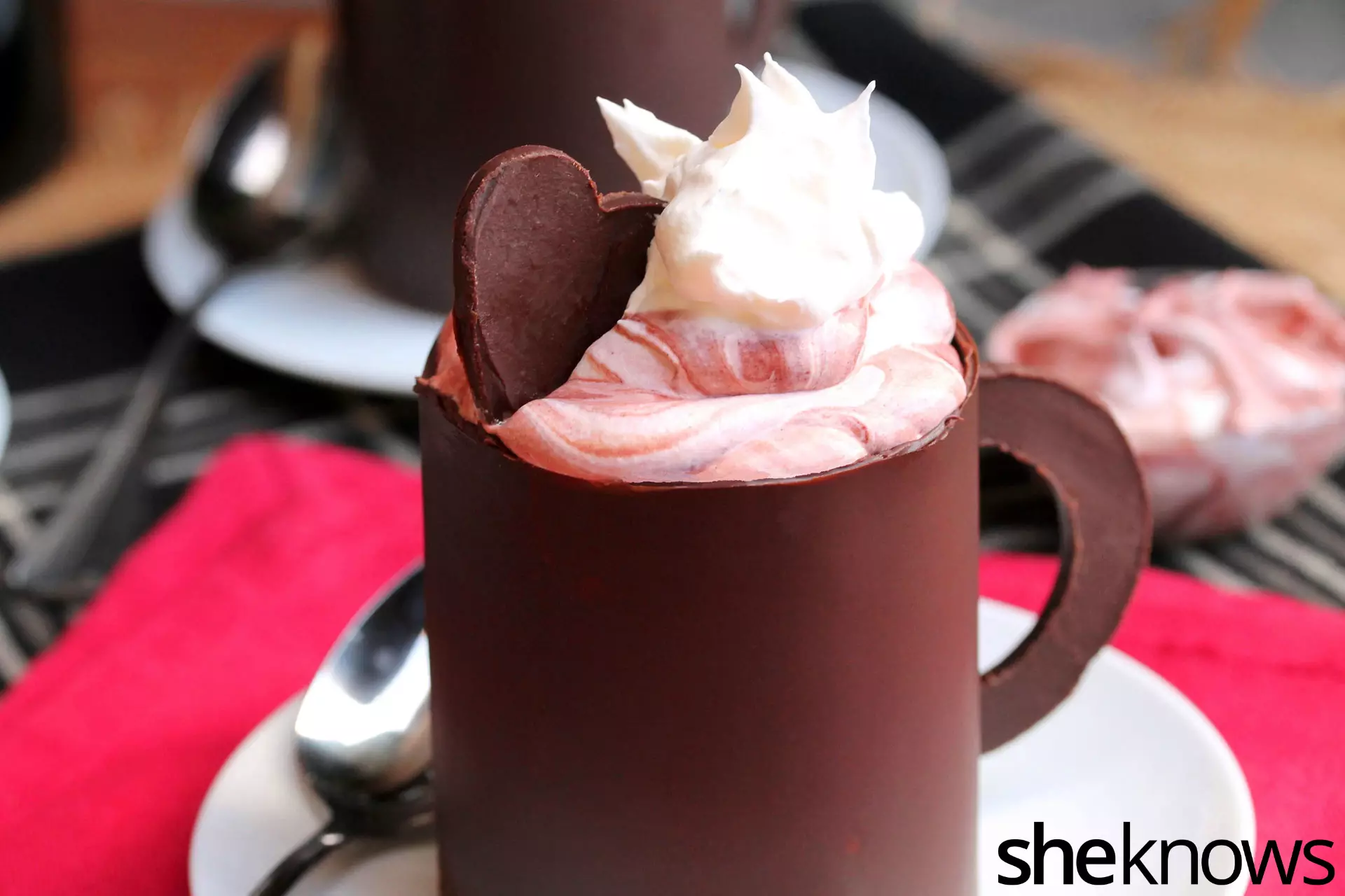 mousse-in-chocolate-cup