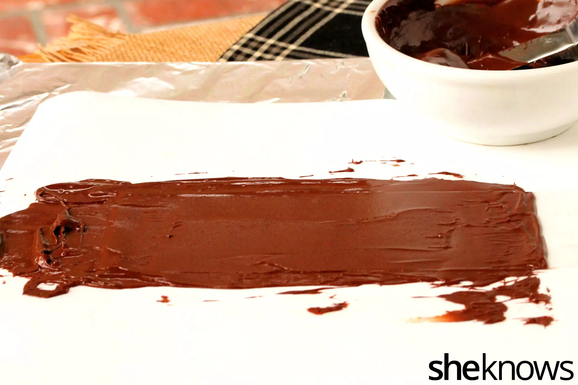 spread-melted-chocolate