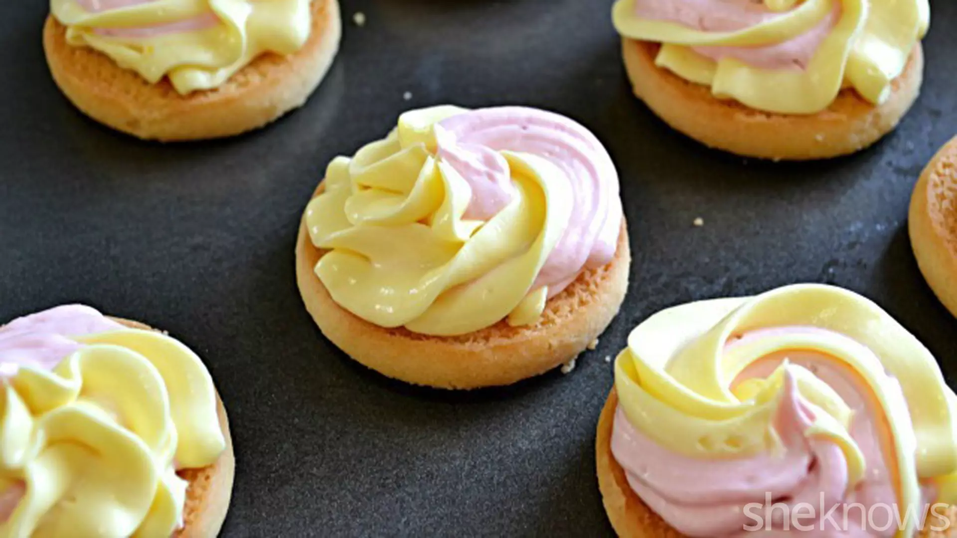 Strawberry lemonade cheesecake cookie sandwiches