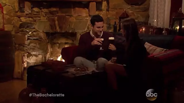 Kaitlyn hellir niður baununum um Nick í óvæntum and-climactic þætti af The Bachelorette 309305_9