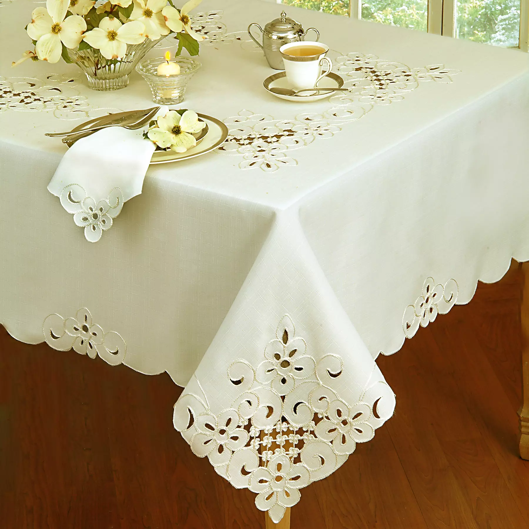 wayfair-home-decor-tablecloth