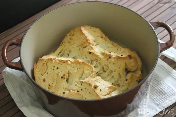 Knoflook rozemarijn hollandse oven brood