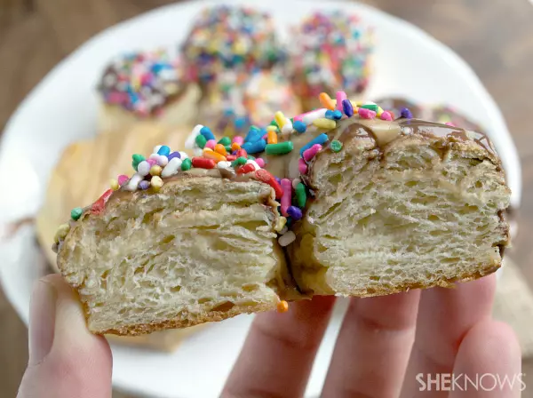 Domowe pieczone cronuts | SheKnows.com