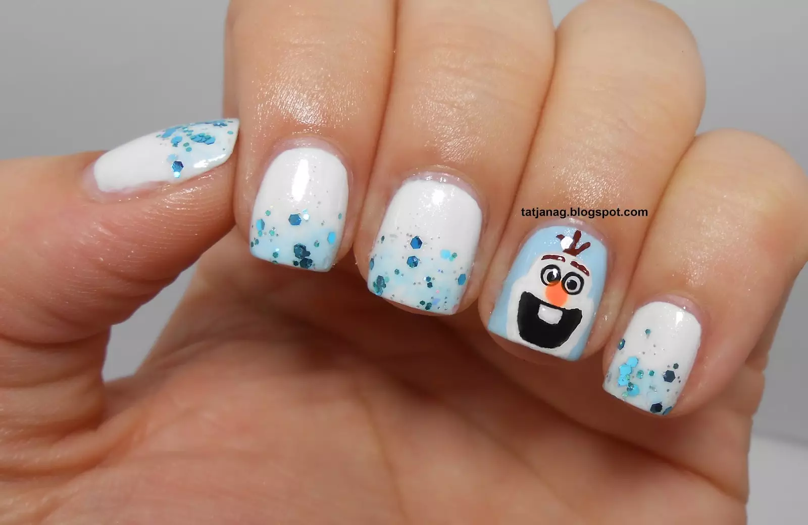 manicure ទឹកកកជាមួយ Olaf