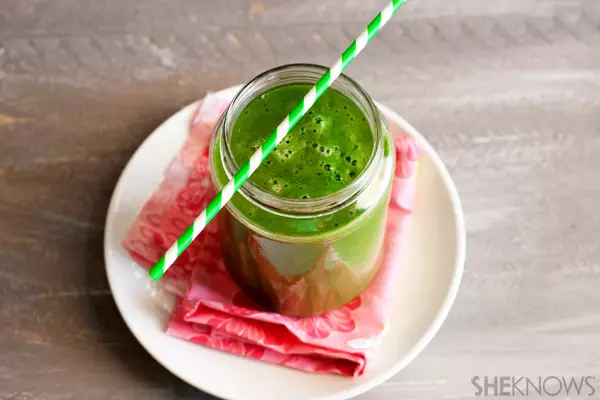 شنه smoothies جوړ کړئ