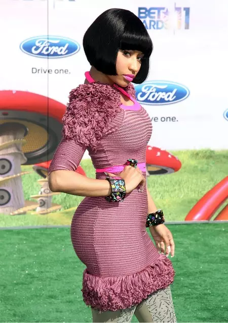 ກົ້ນ Nicki Minaj