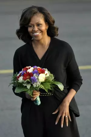 Michelle Obama sa pagpagawas sa hip-hop album aron sa pagtabang sa pagpakig-away sa pagkabata obesity