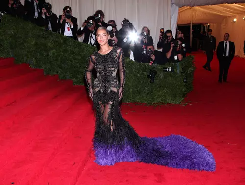 Beyonce kwenye carpet nyekundu