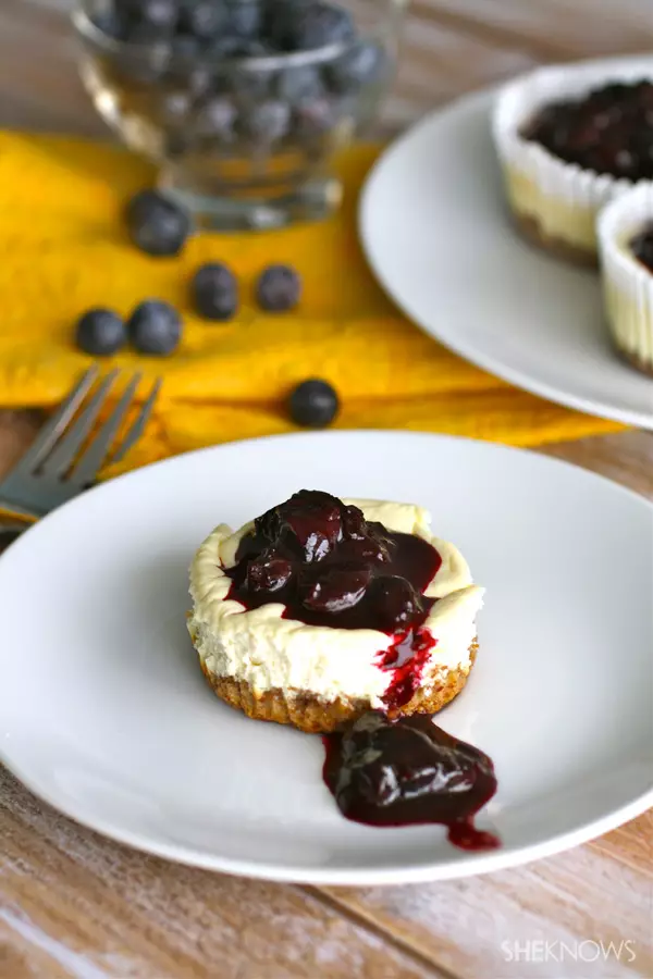 Awọn akara oyinbo blueberry kọọkan ti ko ni giluteni