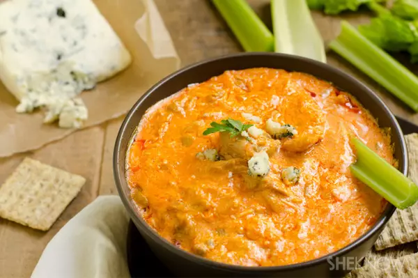 Buffalo chicken dip |SheKnows.com