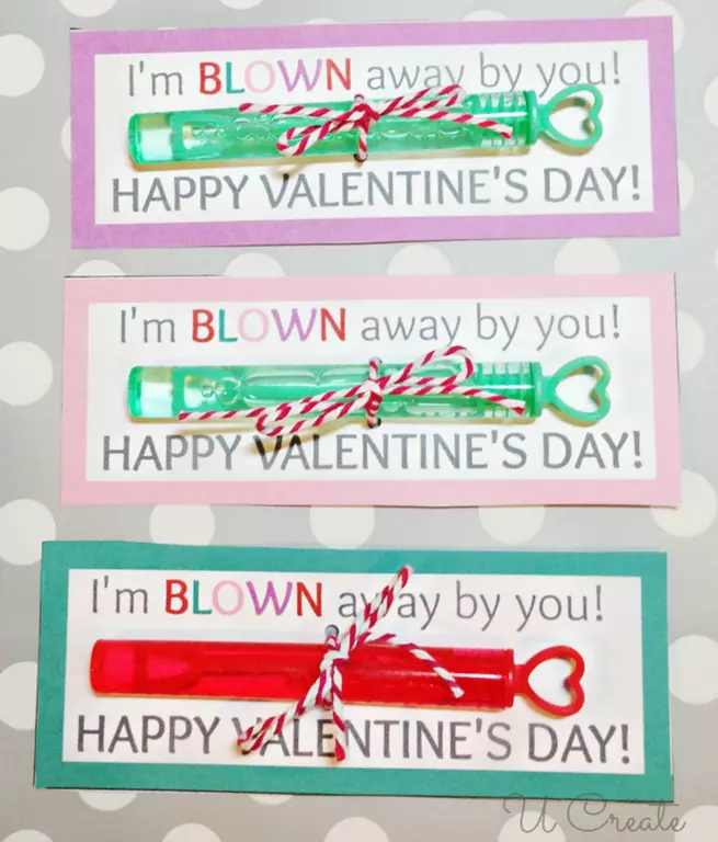 Non-candy Valentine's para sa mga bata