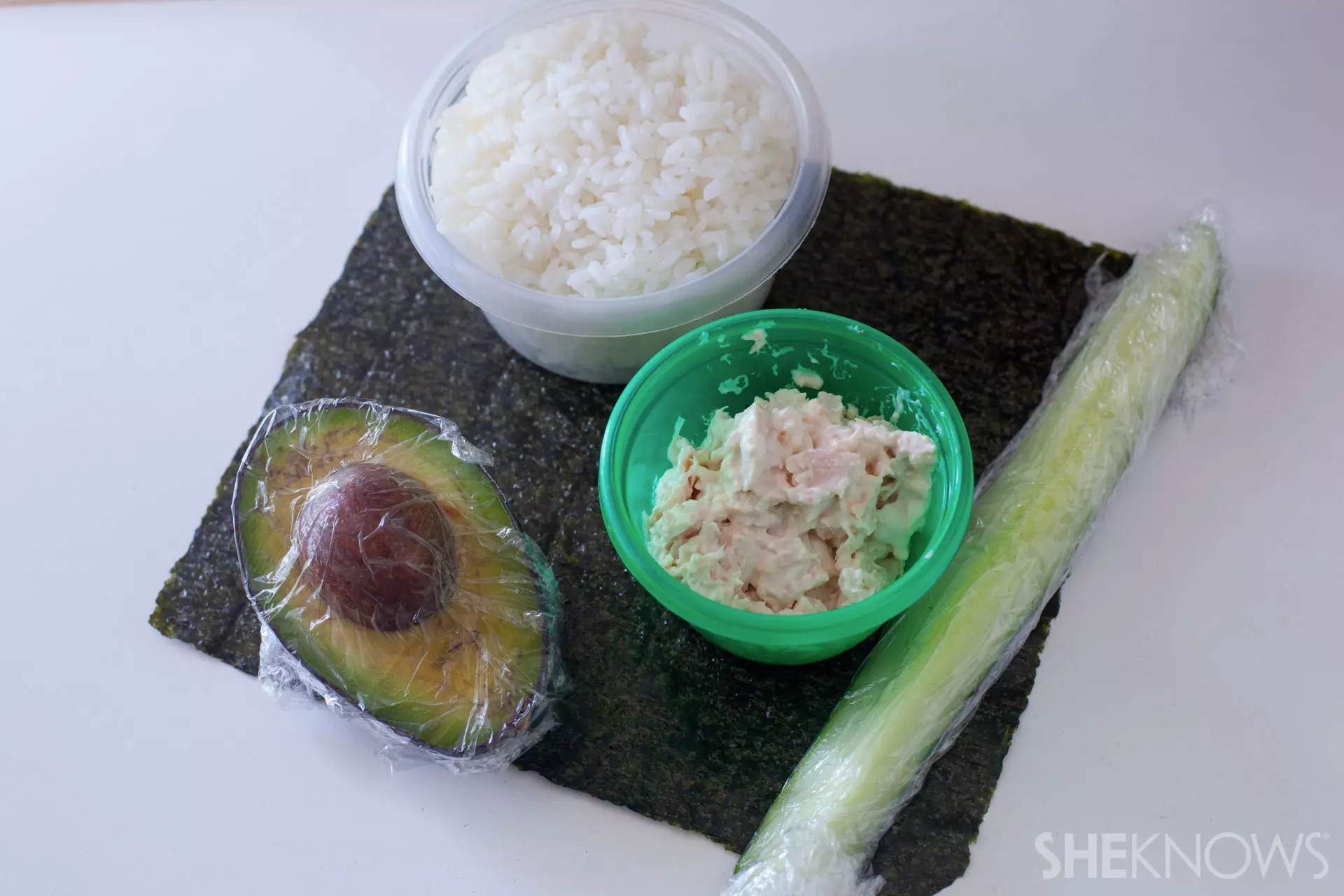 Thunfisch-Sushi-Handrolle