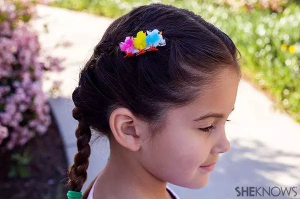 Spring chicks hair clip | Sheknows.com