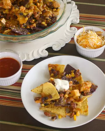 Sonndeg Dinner: Chicken Chili Nachos