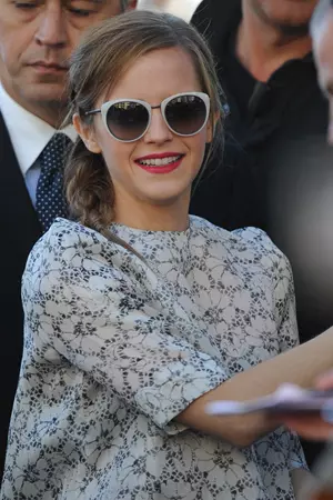 Emma Watson Cannes toevallige voorkoms met sonbrille