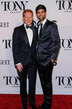 Jesse Tyler Ferguson i Justin Mikita