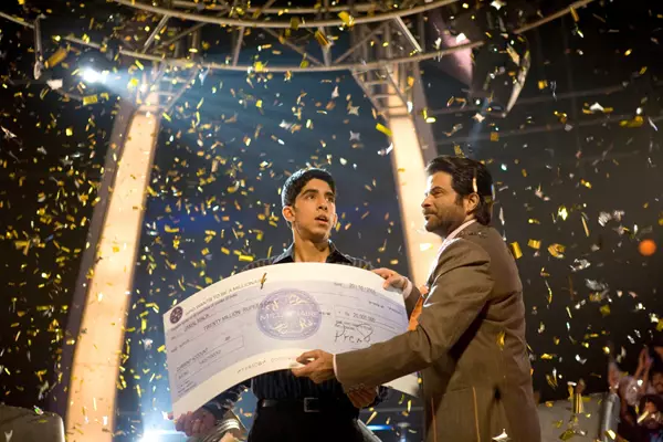 Победникот зема се во Slumdog Millionaire