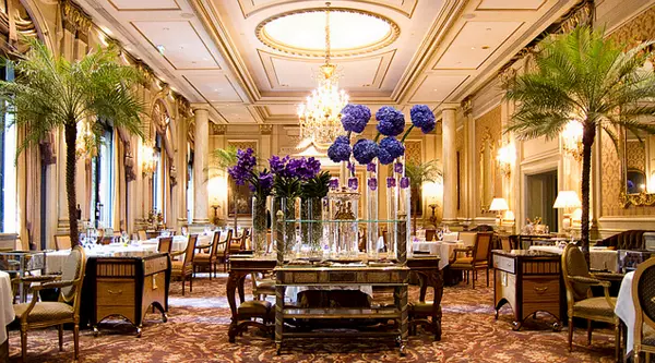 Four Seasons George V, Paris, Fransa