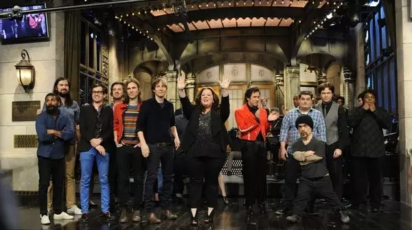 Melissa McCarthy, Phoenix, Peter Dinklage a SNL