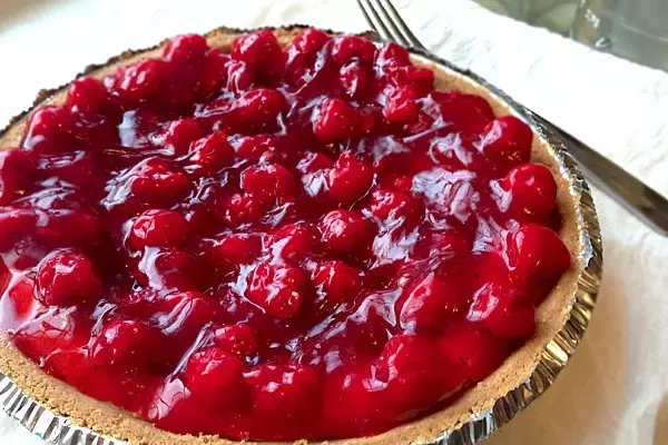 empanada de queixo crema con cereixas especiadas