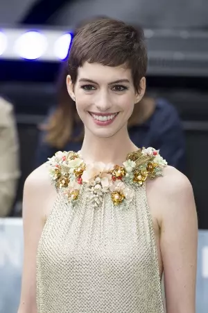 anne hathaway