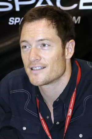 Tahmoh Penikett vertolk as Ezekiel in Supernatural Seisoen 9