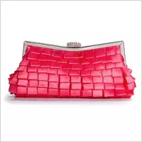 Ruffle clutch