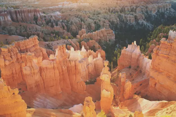 Bryce Canyon دۆلەتلىك باغچىسى