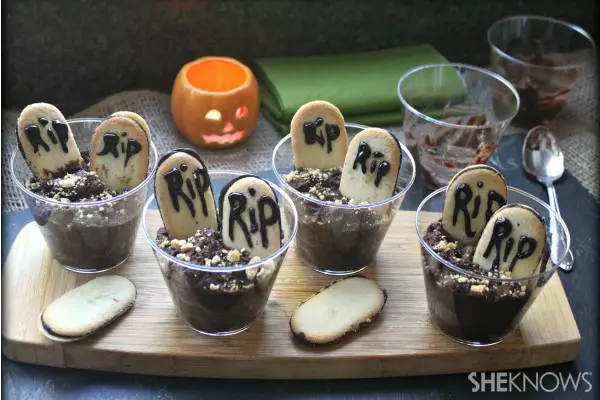 3-spooky Halloween dip imibono