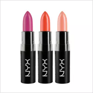 Escolha de primavera: Matte Lipstick da NYX, (NYX Cosmetics, $ 6)