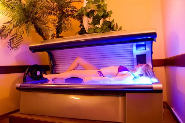 Mocha ea Tanning Bed