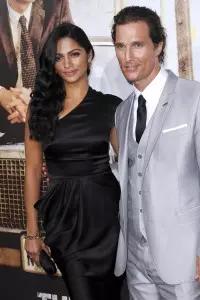 Matthew McConaughey kaj Camila Elves