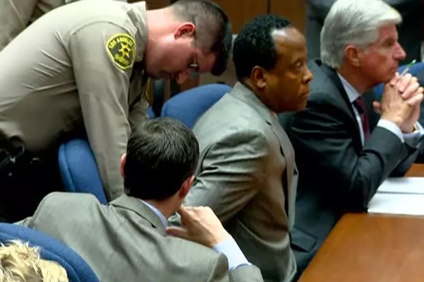 Conrad Murray condenado por matar a Michael Jackson