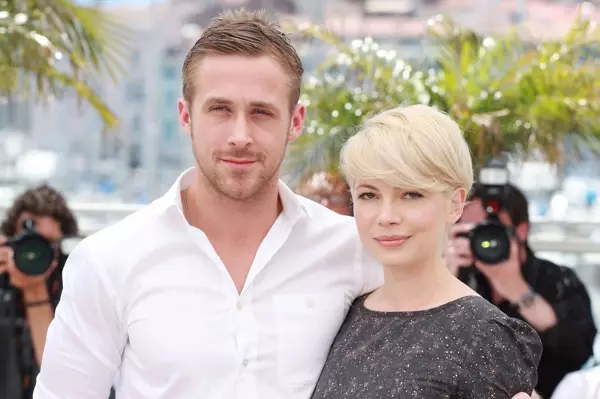 Ryan Gosling နှင့် Michelle Williams တို့ ဖြစ်သည်။