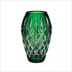 изумрудно-зеленая ваза