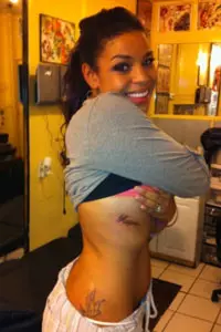 Jordin Sparks täze tatu alýar