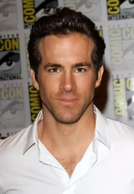 Gipasiugda ni Ryan Reynolds ang Green Lantern