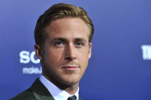 Ryan Gosling redder en kvinde i NYC