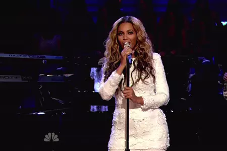 Η Beyonce στον Jimmy Fallon τον Ιούλιο του 2011