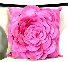 Дизайнерская винтажная розовая бархатная наволочка на подушку